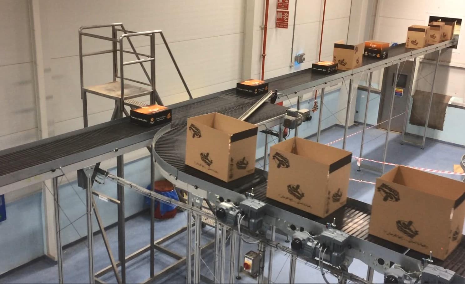 Case Roller Belt Conveyors - Conveying Systems - KMG Systems